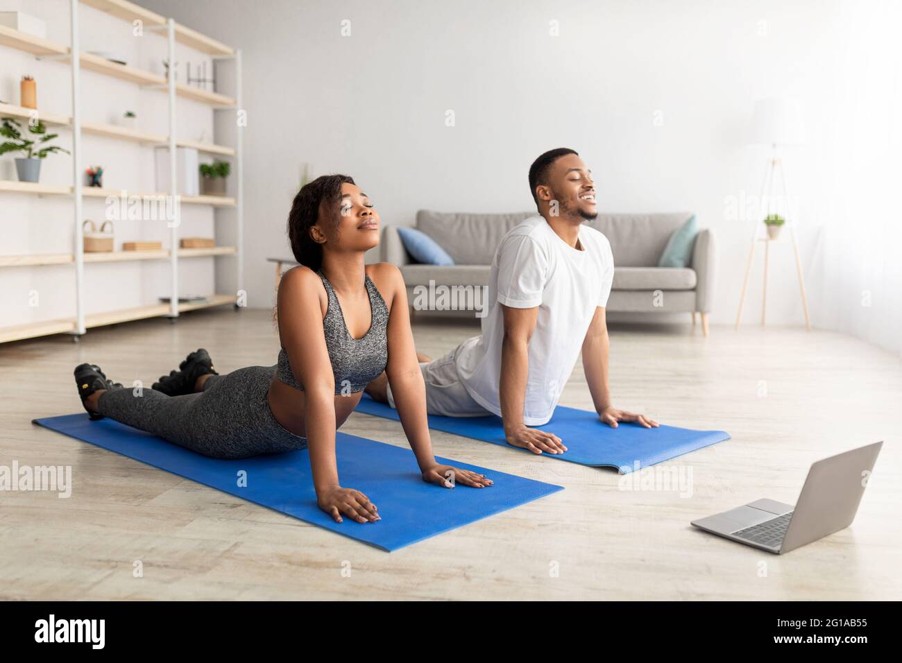 Man doing backbend hi-res stock photography and images - Alamy