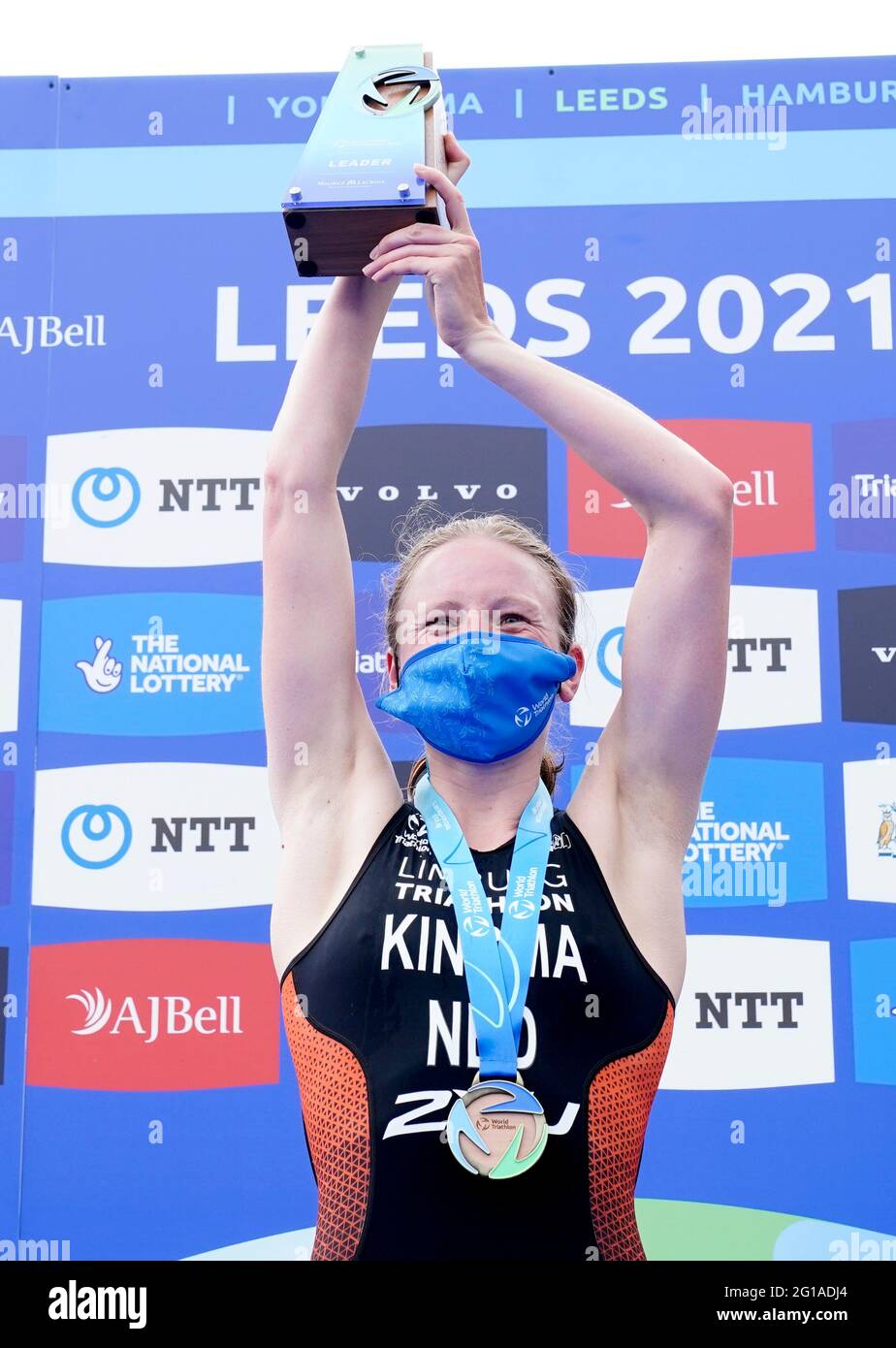 Netherlands Maya Kingma celebrates winning The AJ Bell 2021 World ...