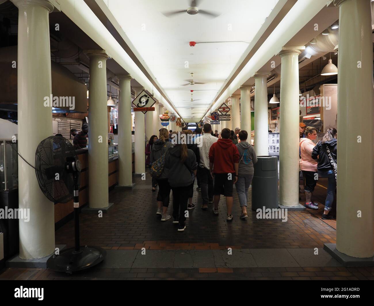 Boston quincy market interior hi-res stock photography and images - Alamy