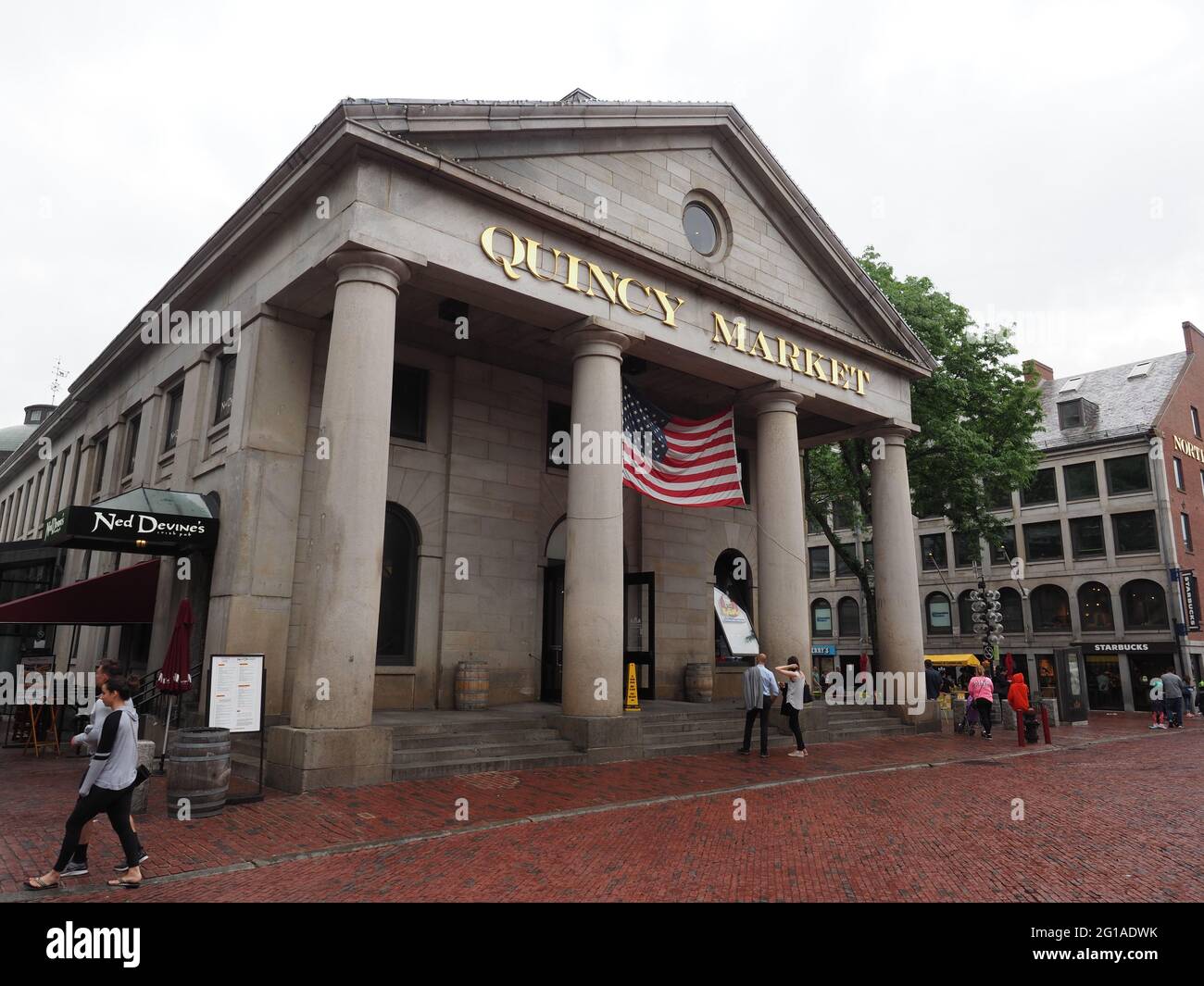 Image of the Quincy Market in downtown Boston Stock Photo - Alamy