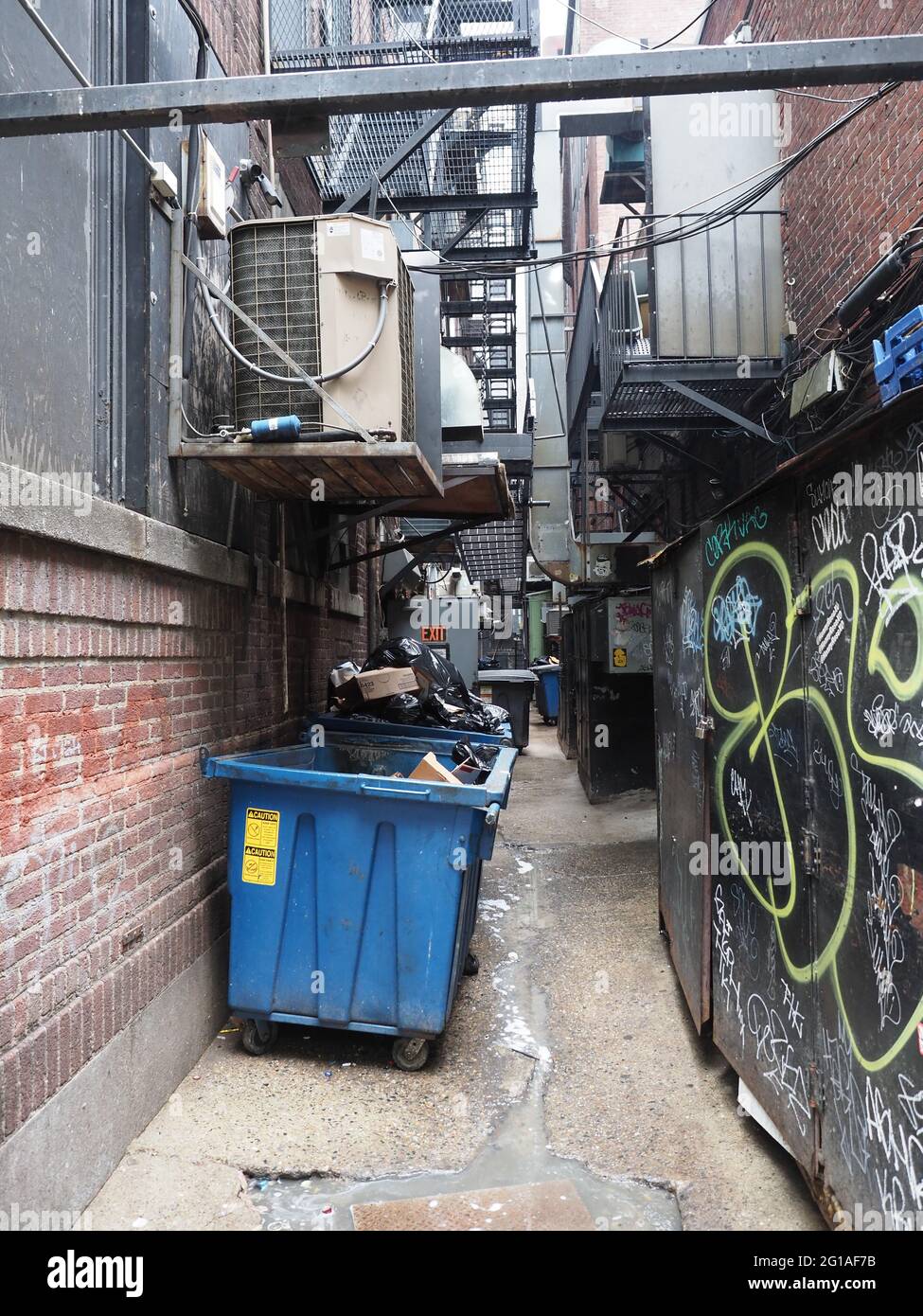 Boston boston graffiti hi-res stock photography and images - Alamy