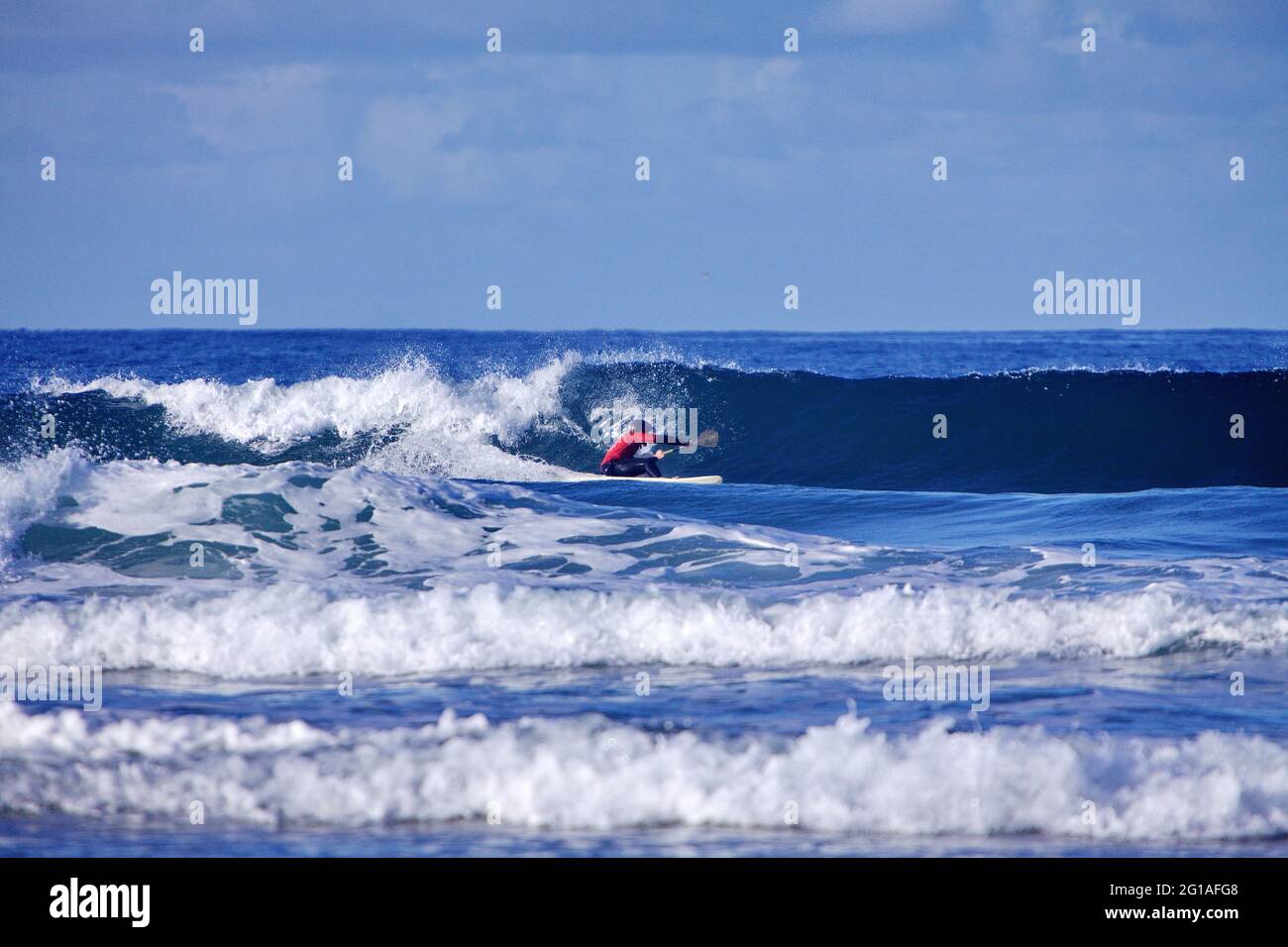 Big wave surf competition hi-res stock photography and images - Alamy