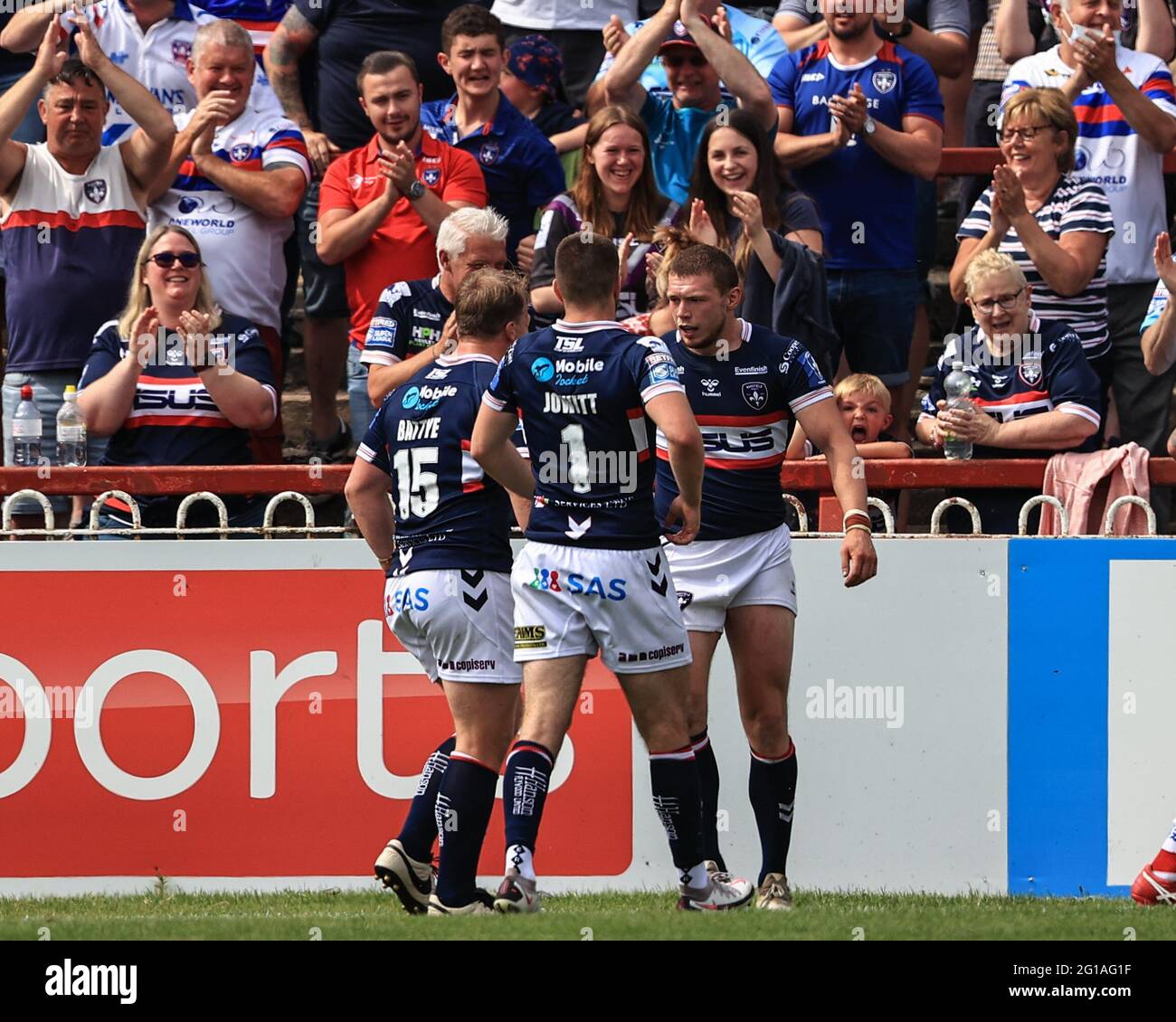 James batchelor hi-res stock photography and images - Alamy