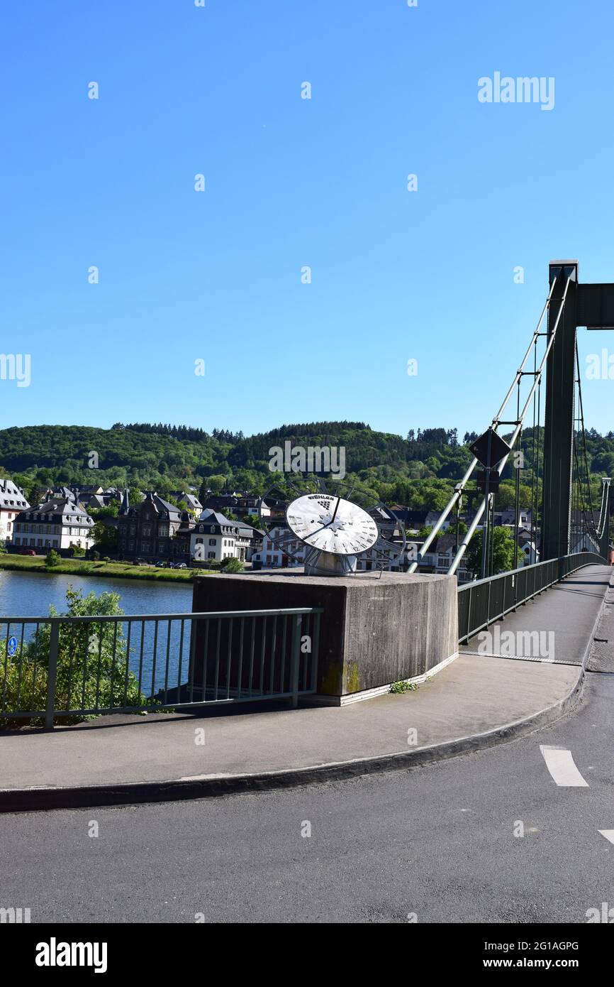 Mosel bridge Wehlen, Mosel valley Stock Photo - Alamy