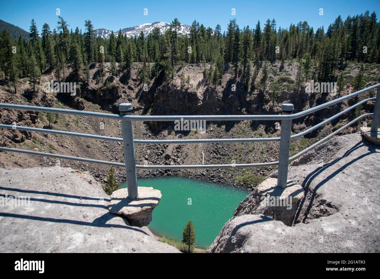 Explore mono craters hi-res stock photography and images - Alamy