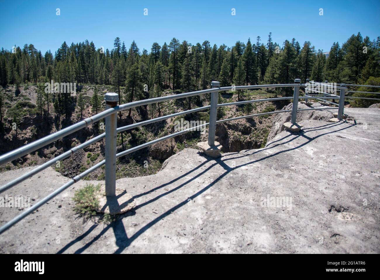 Explore mono craters hi-res stock photography and images - Alamy
