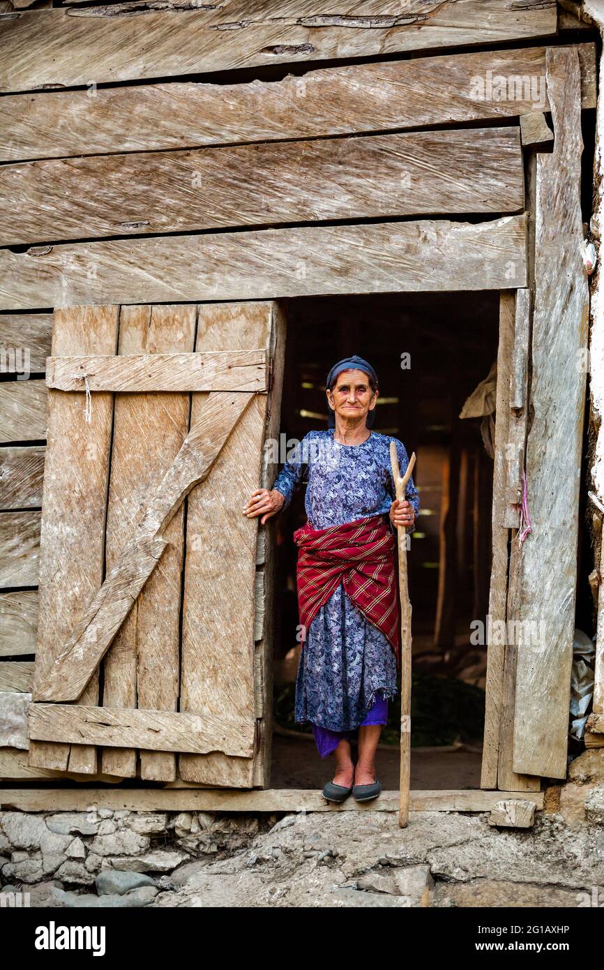 Beautiful iranian women hi-res stock photography and images - Alamy