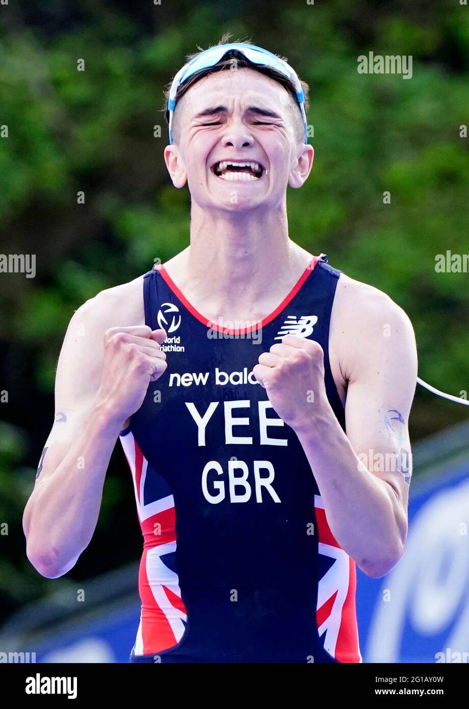 Great Britain's Alex Yee celebrates winning The AJ Bell 2021 World ...