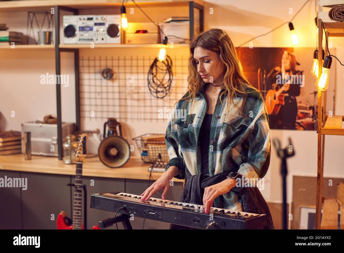 Keyboard music workshop hi-res stock photography and images - Alamy