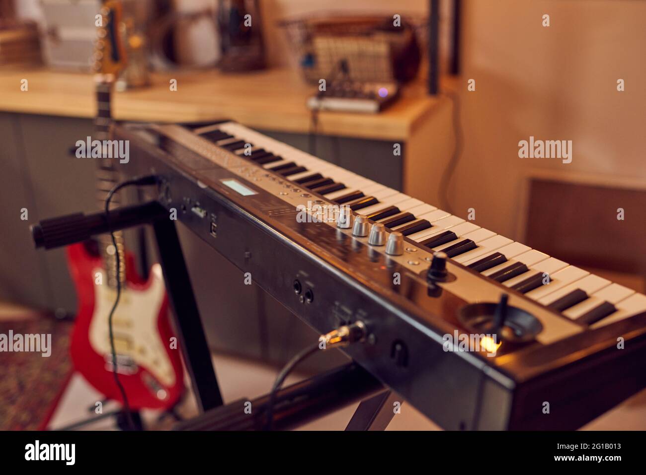 Antique recording equipment hi-res stock photography and images - Alamy