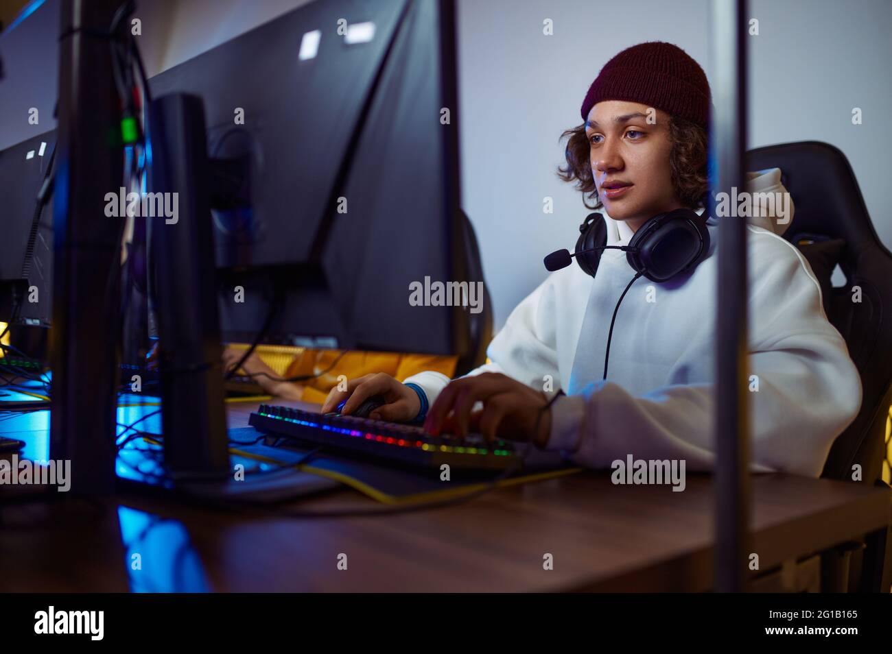 Indoor play cafe hi-res stock photography and images - Alamy