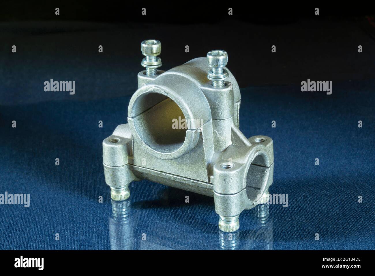 Pipe clip hi-res stock photography and images - Alamy