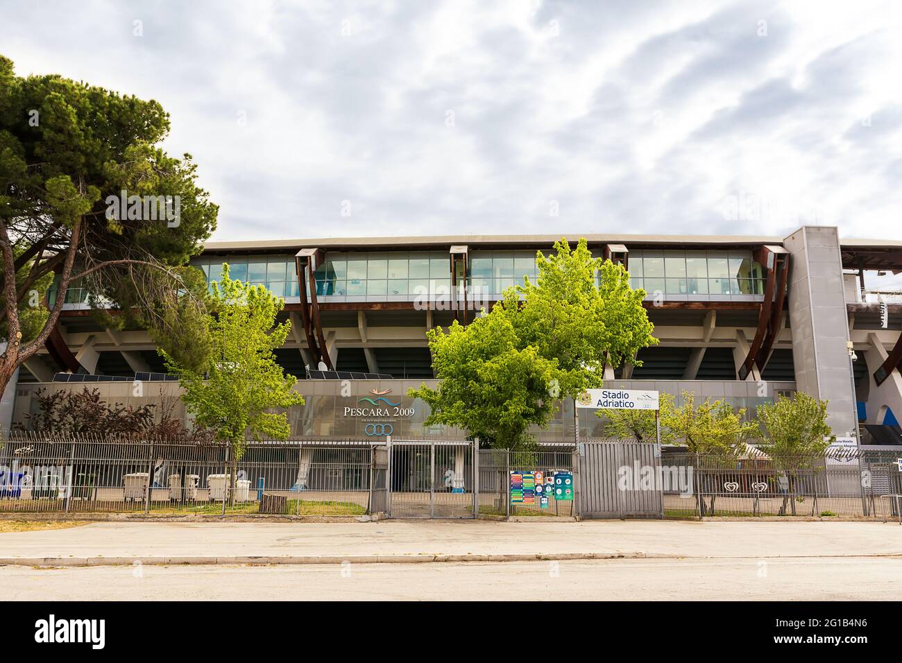 Pescara gate hi-res stock photography and images - Alamy