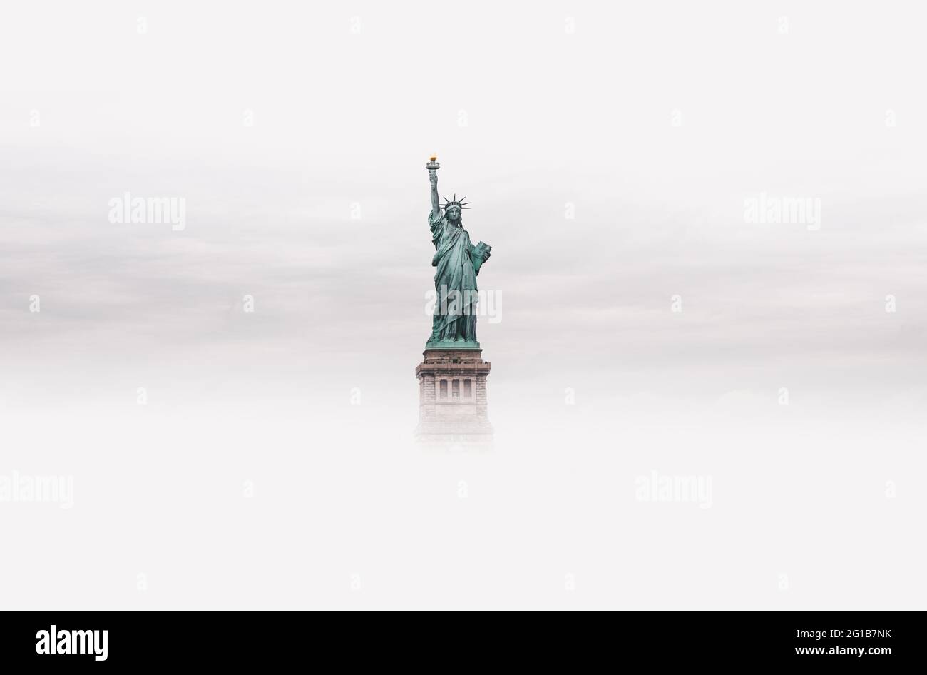 Statue of liberty winter hi-res stock photography and images - Alamy