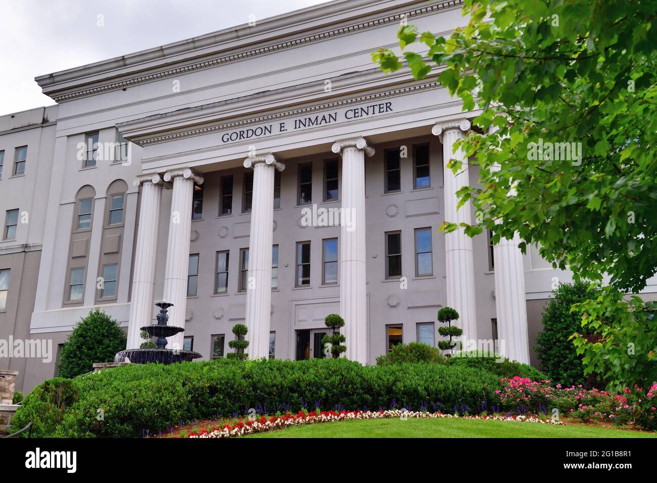 Colleges and universities hi-res stock photography and images - Alamy