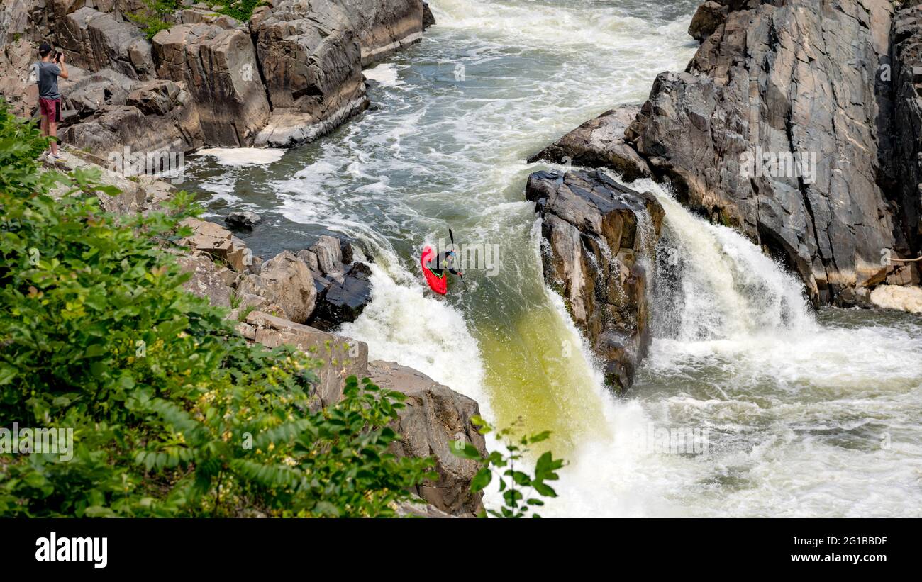 Potomac river kayaker hi-res stock photography and images - Alamy