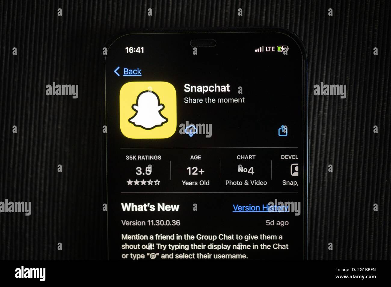 New snapchat hi-res stock photography and images - Alamy