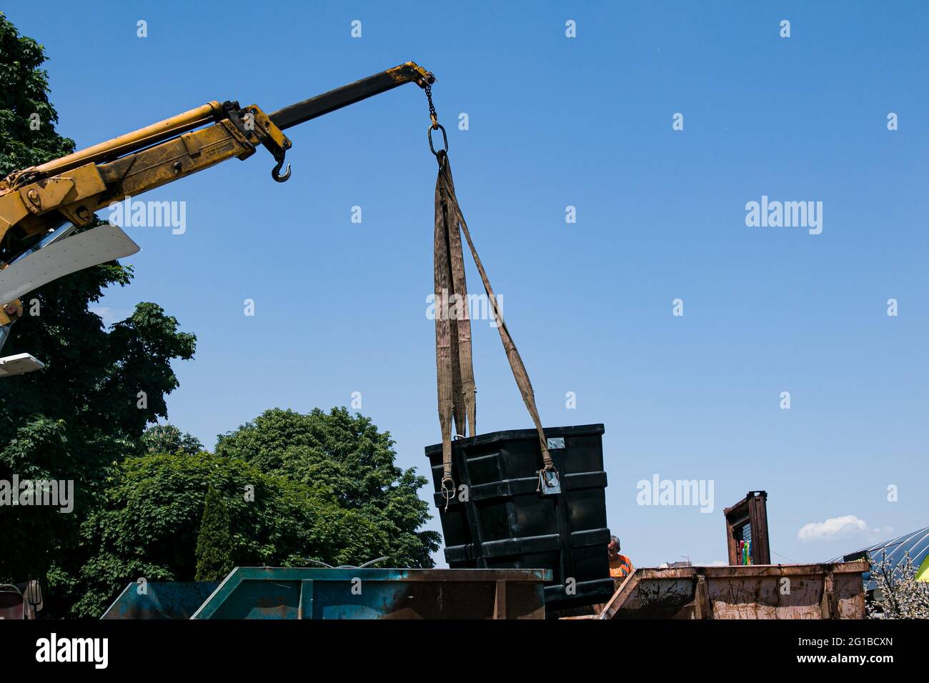 Webbing slings hi-res stock photography and images - Alamy