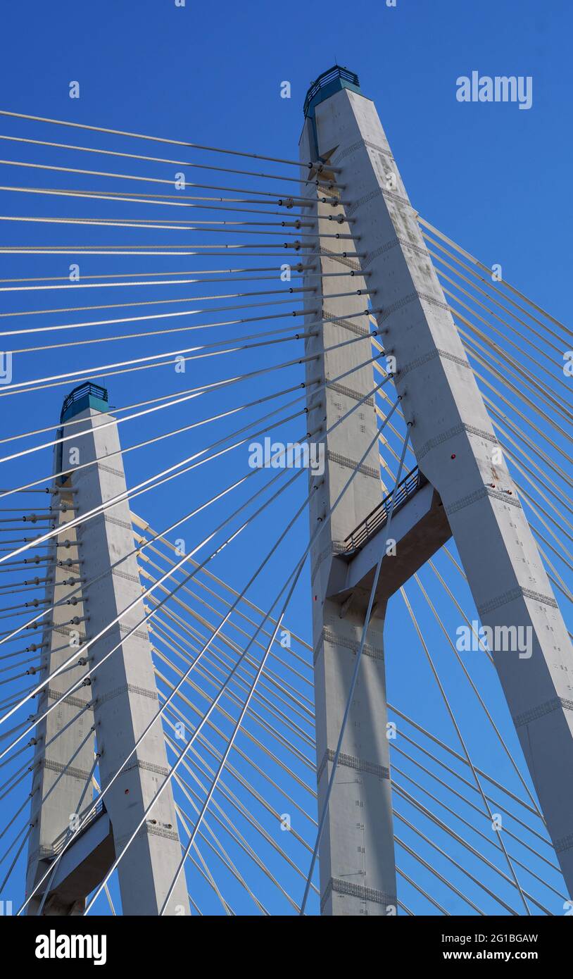 Cable way pylon hi-res stock photography and images - Alamy