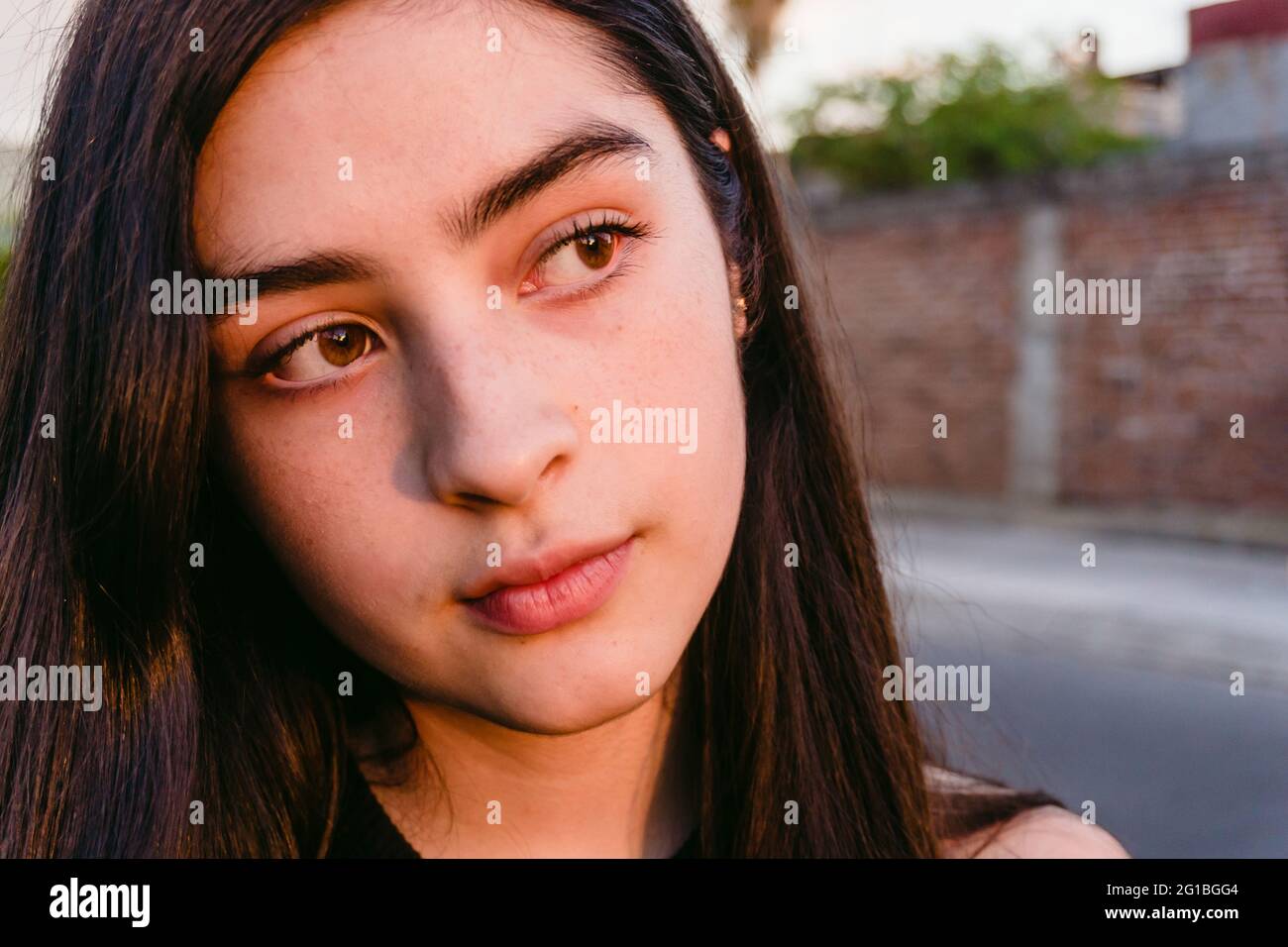 Teen shadow hi-res stock photography and images - Alamy
