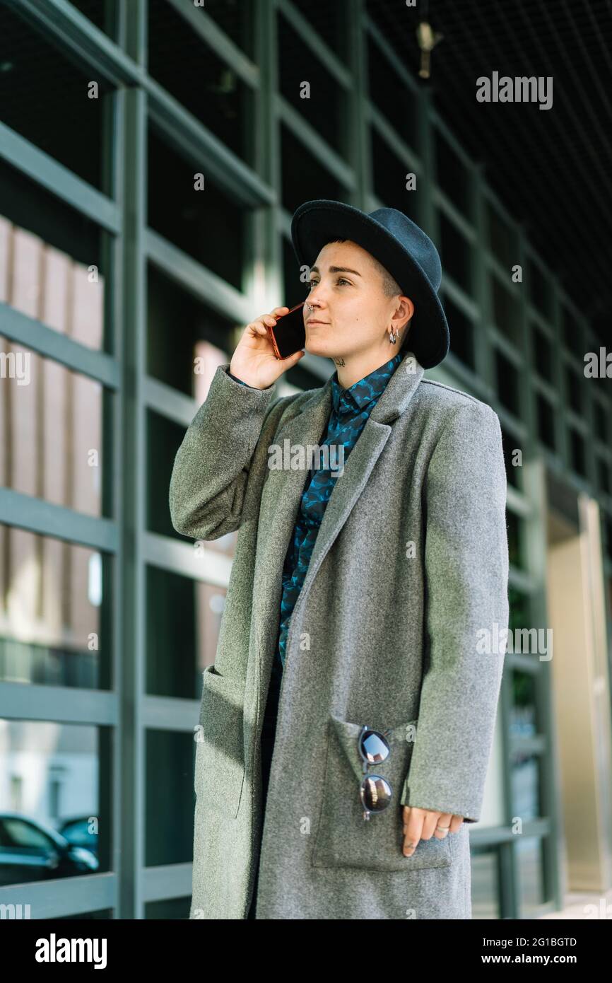 Queer fashion hi-res stock photography and images - Alamy