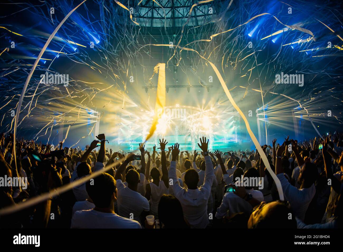 Arms raised nightlife hi-res stock photography and images - Alamy