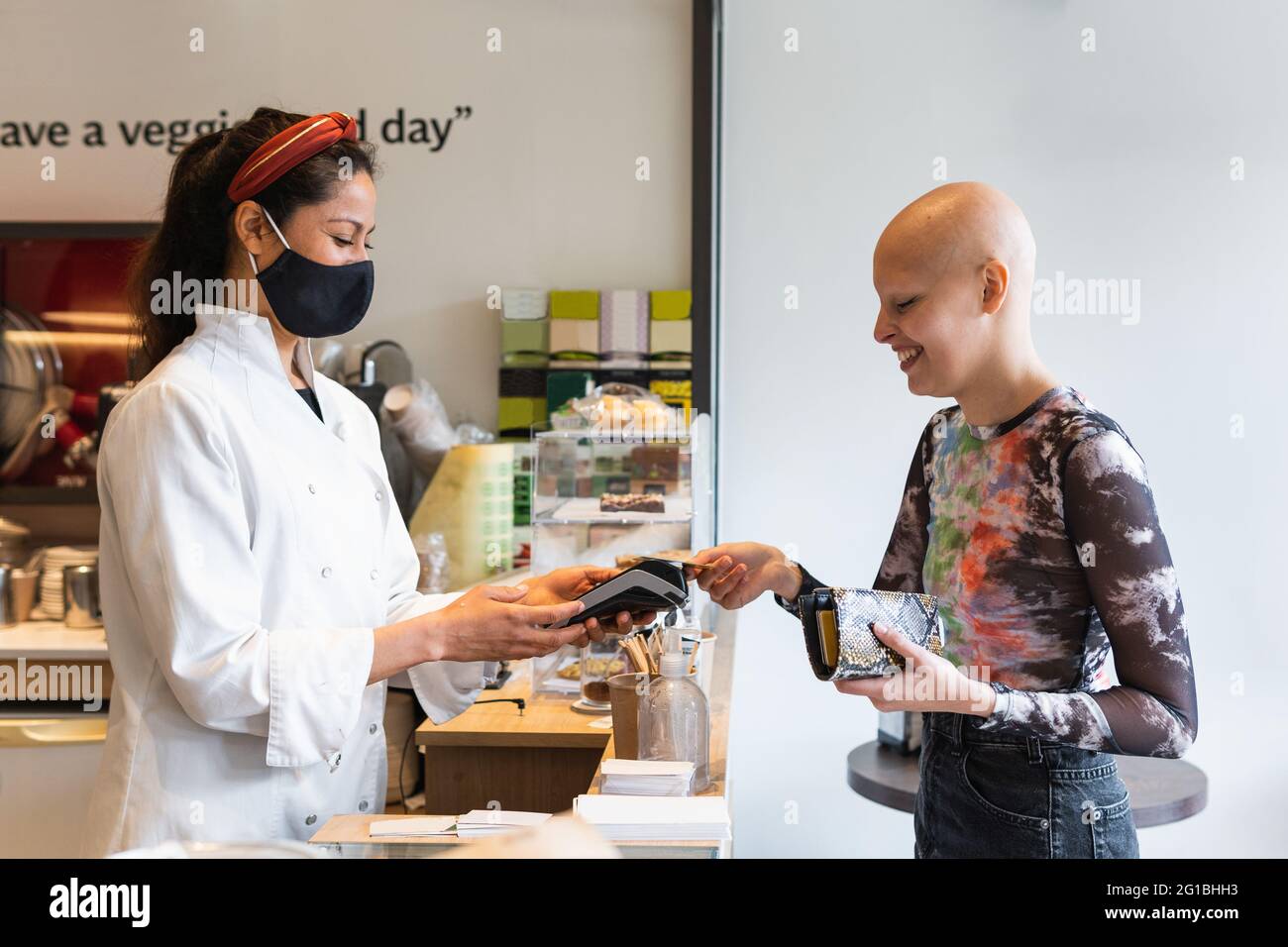 Lunch lady uniform hi-res stock photography and images - Alamy