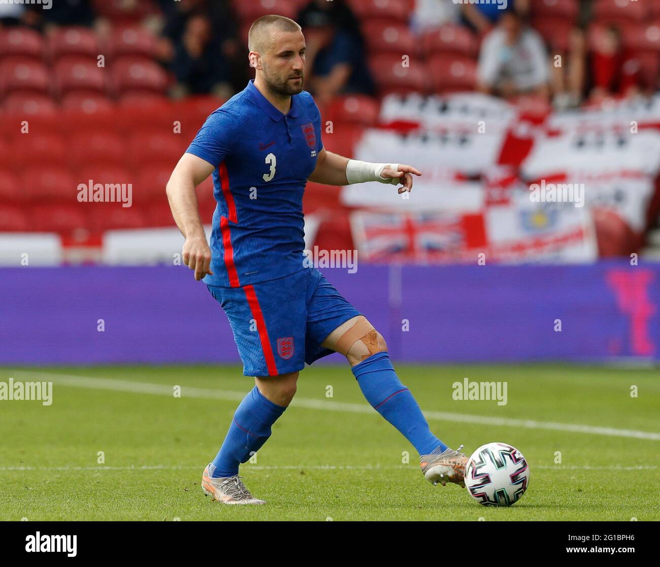 Luke shaw hi-res stock photography and images - Alamy