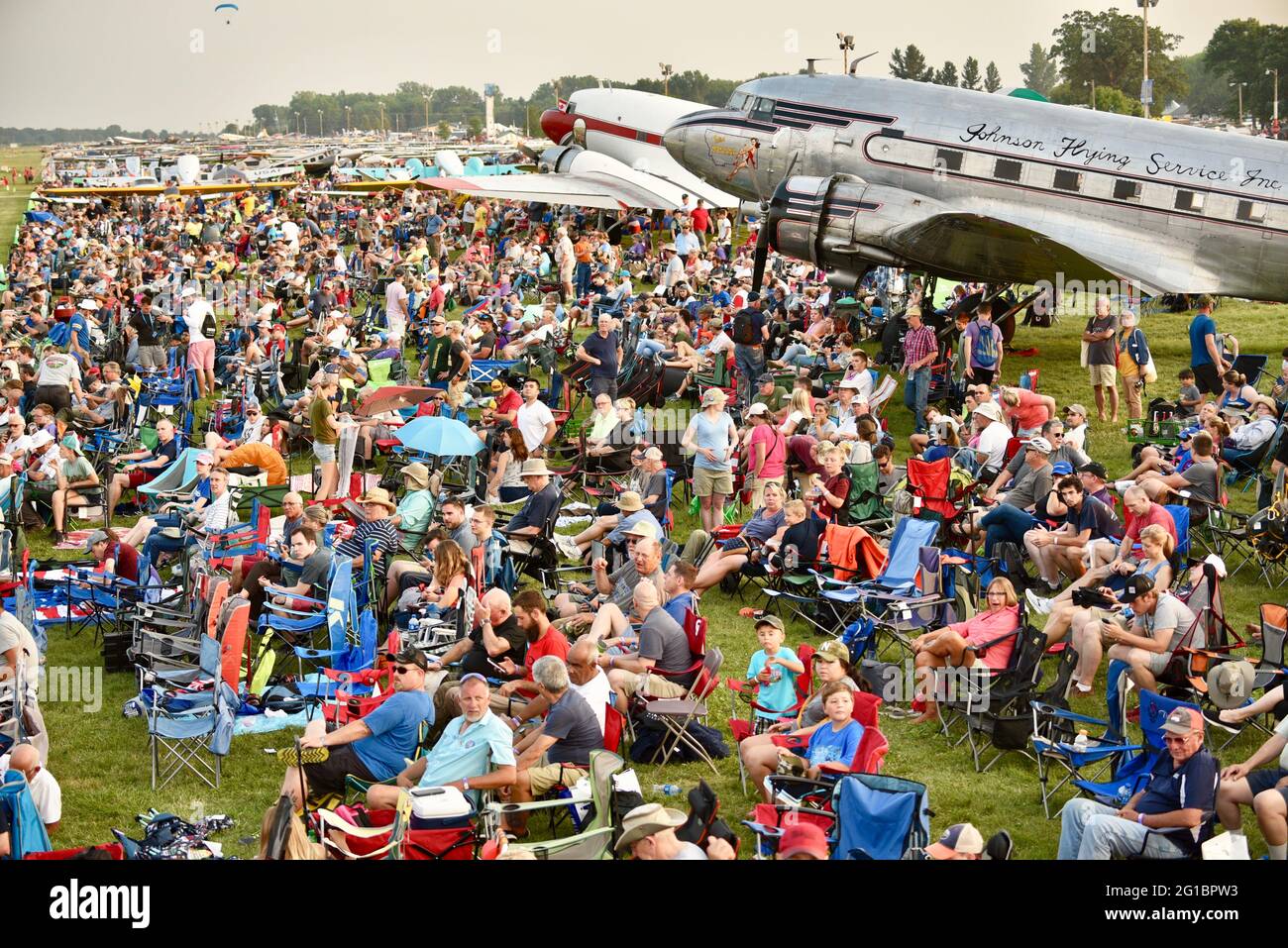 Oshkosh air show hi-res stock photography and images - Alamy