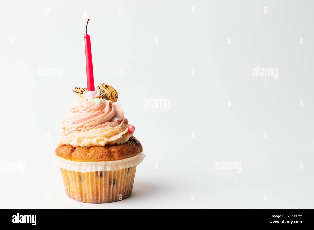 birthday cupcake with candle Stock Photo - Alamy