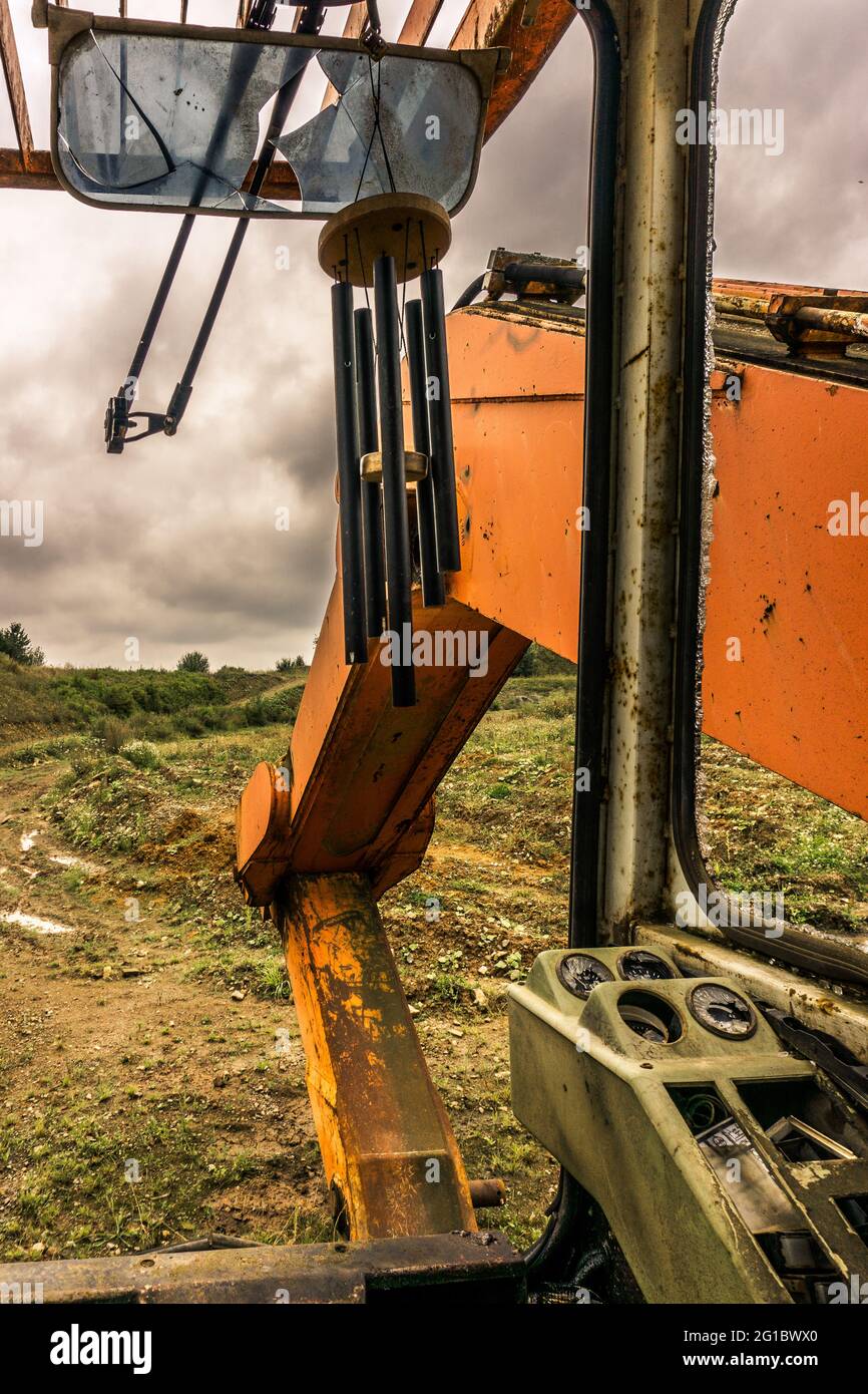 Excavator cabine hi-res stock photography and images - Alamy
