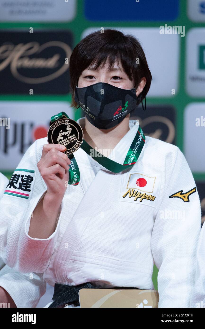 Japan's Natsumi Tsunoda Women -48 kg during the award ceremony2021 ...
