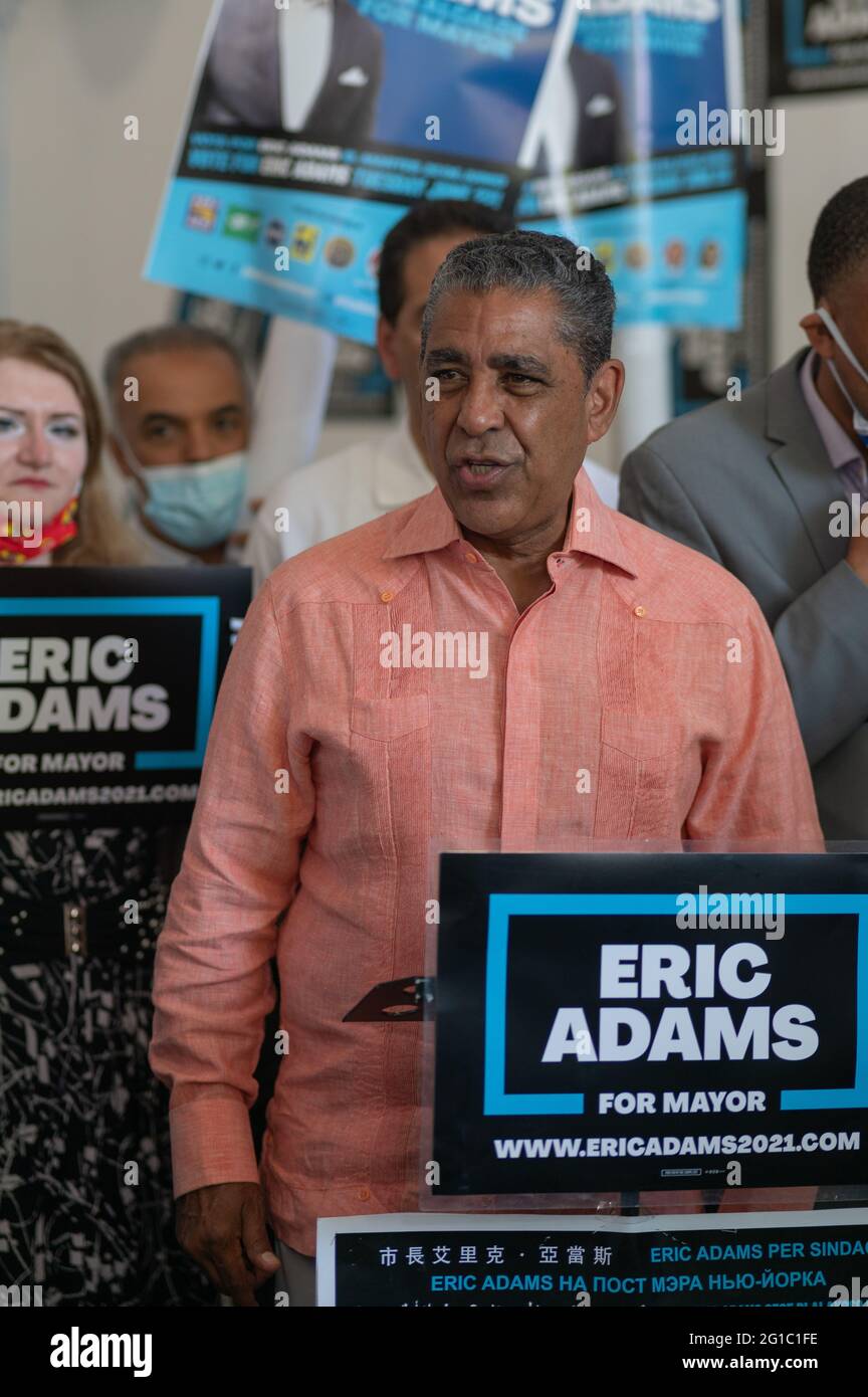 Nys senator jamaal bailey hi-res stock photography and images - Alamy