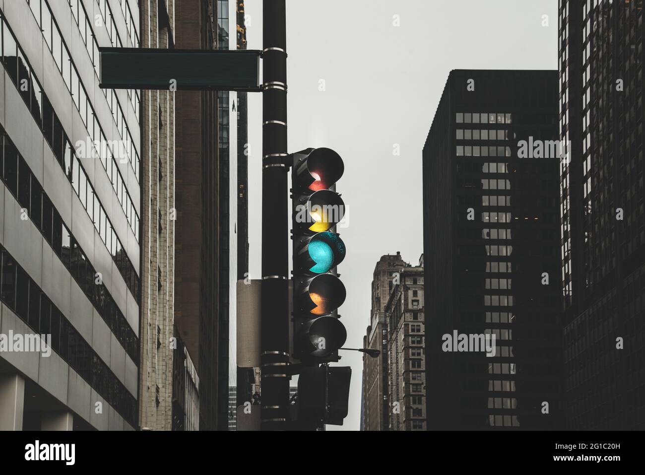 Chicago traffic light on the street vintage style Stock Photo - Alamy