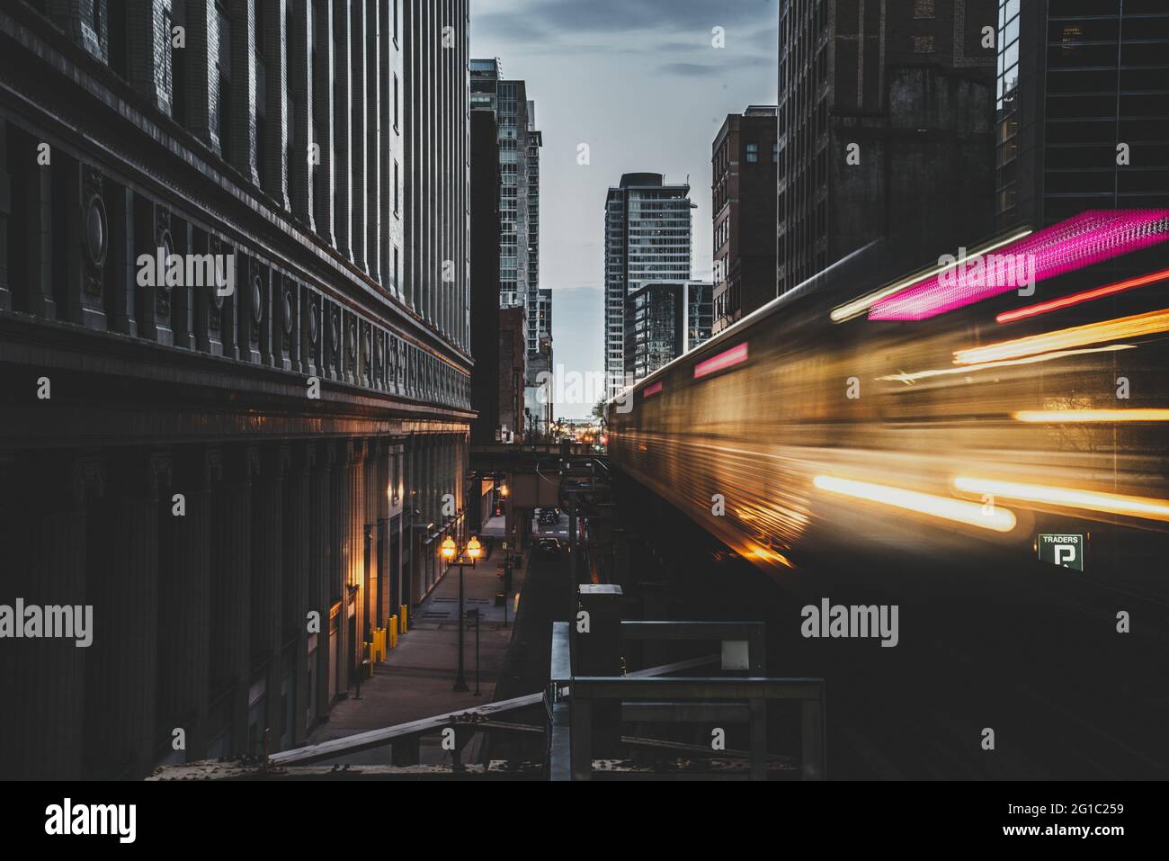 Train subway at night, Chicago, Vintage cityscape of Chicago skyline ...