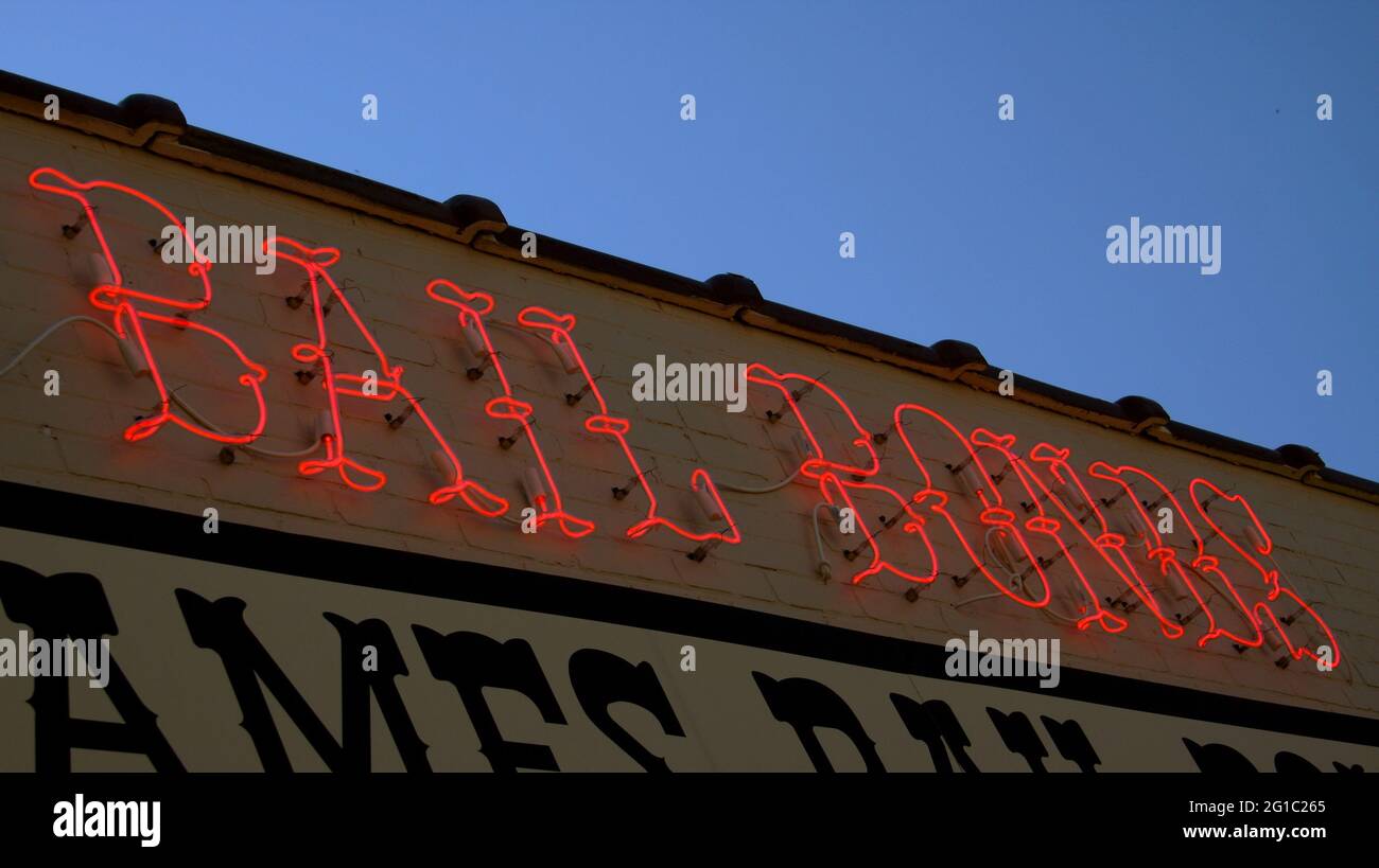 Bail bonds sign hi-res stock photography and images - Alamy