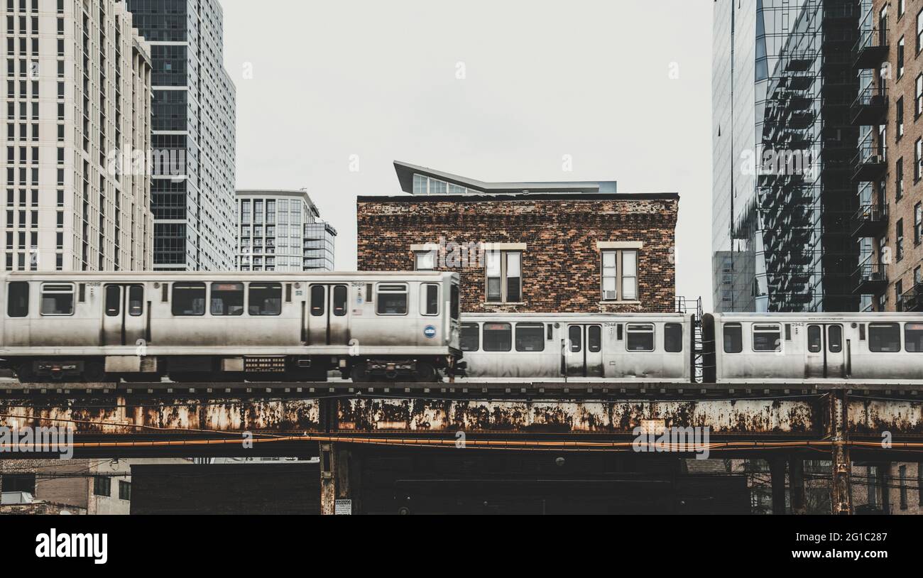 Train subway aerial view at Chicago, Vintage cityscape of Chicago ...