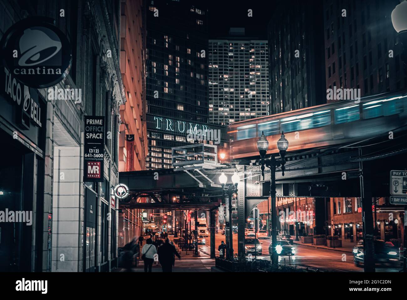 Train subway view at Chicago, Vintage Chicago skyline Stock Photo - Alamy