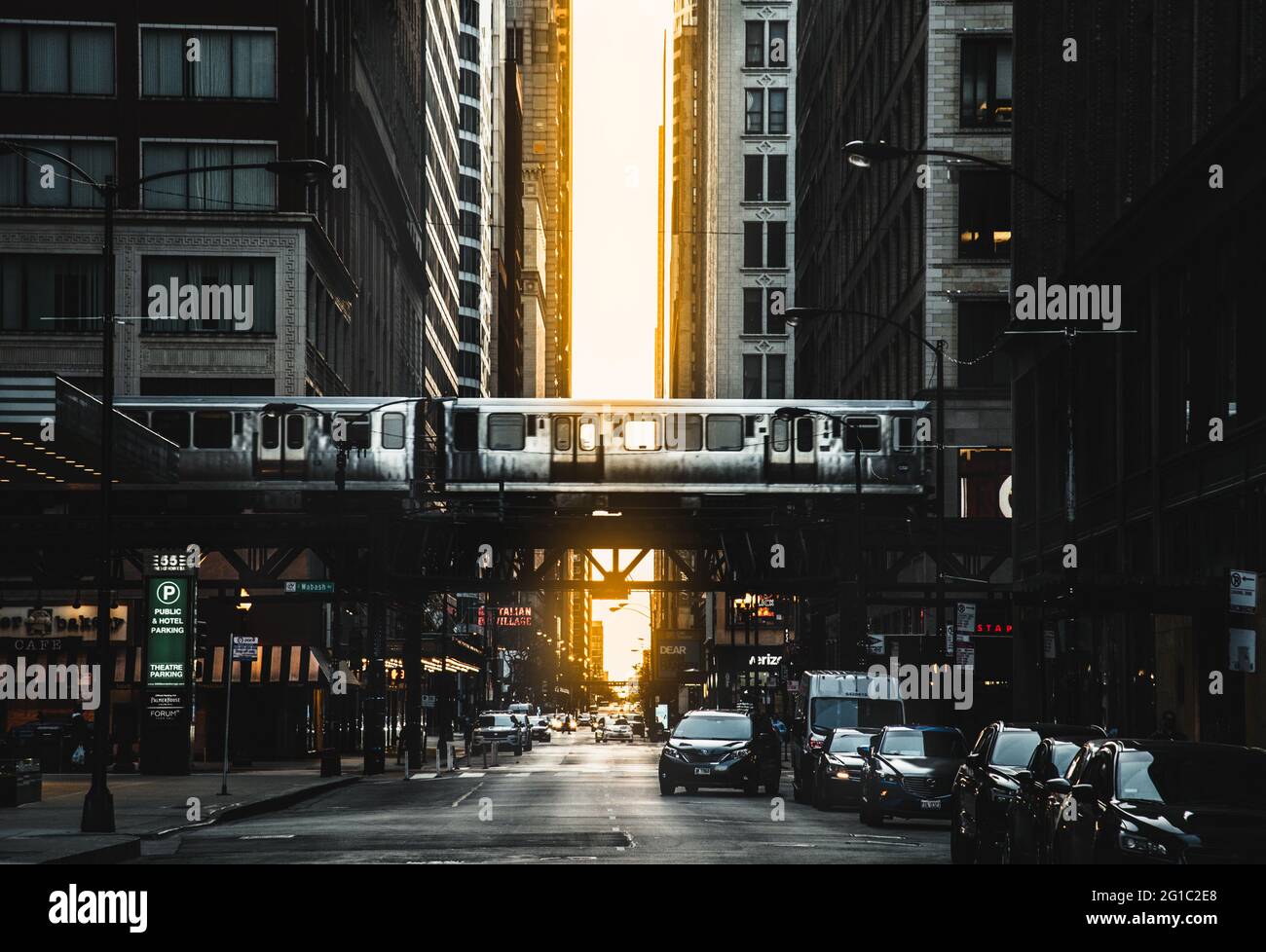 Train subway aerial view at Chicago, Vintage cityscape of Chicago ...