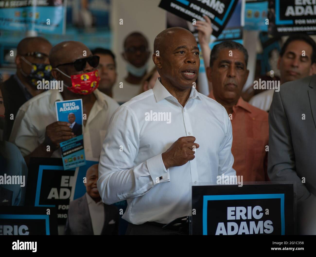New York City Mayoral Candidate Eric Adams oepns Bronx campaign office ...
