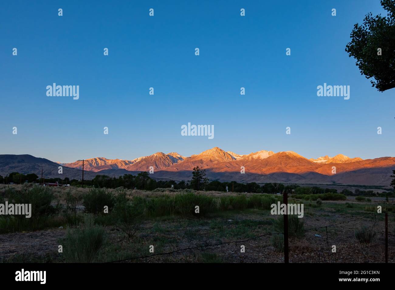 Beautiful sun rise landscape around Lone Pine Campground at California ...