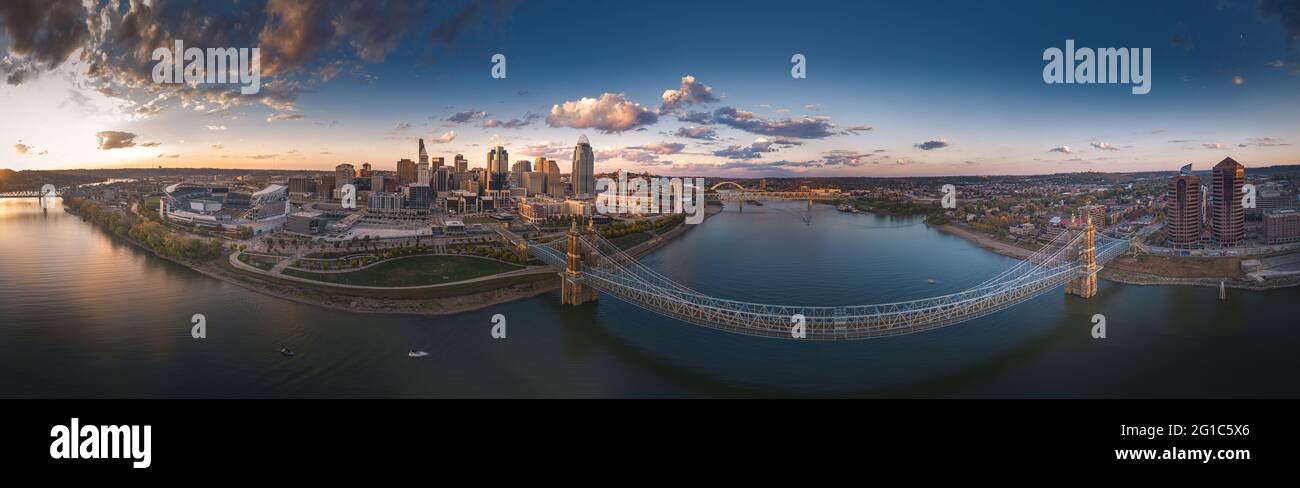 Downtown skyline cincinnati usa drone hi-res stock photography and ...