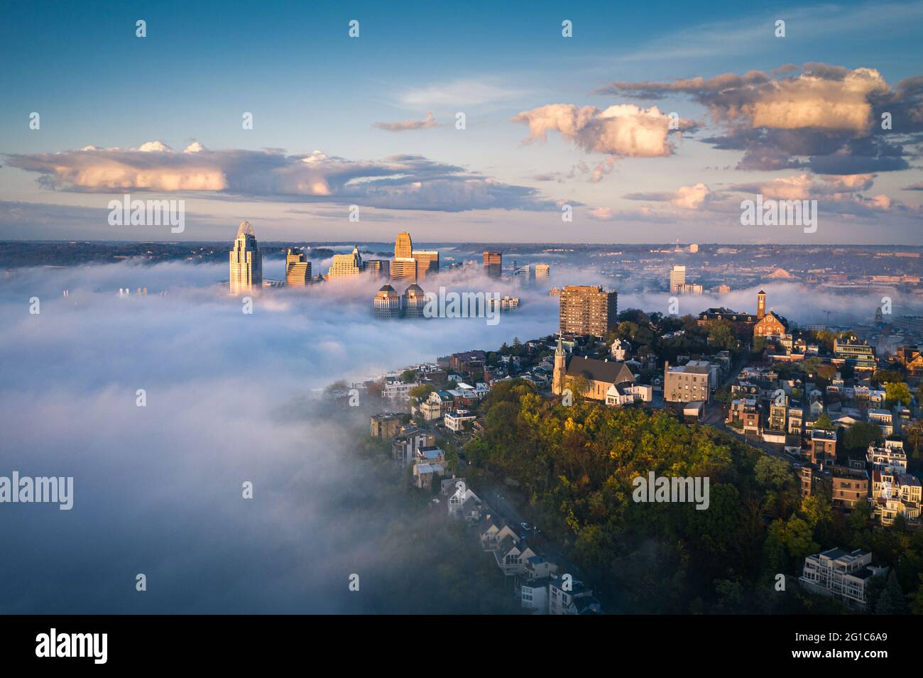 Cincinnati fog hi-res stock photography and images - Alamy