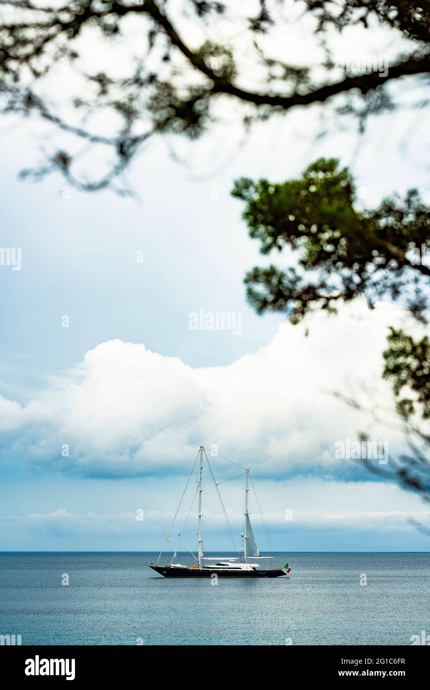 (Selective focus) Stunning view of a luxury sailboat sailing on a ...
