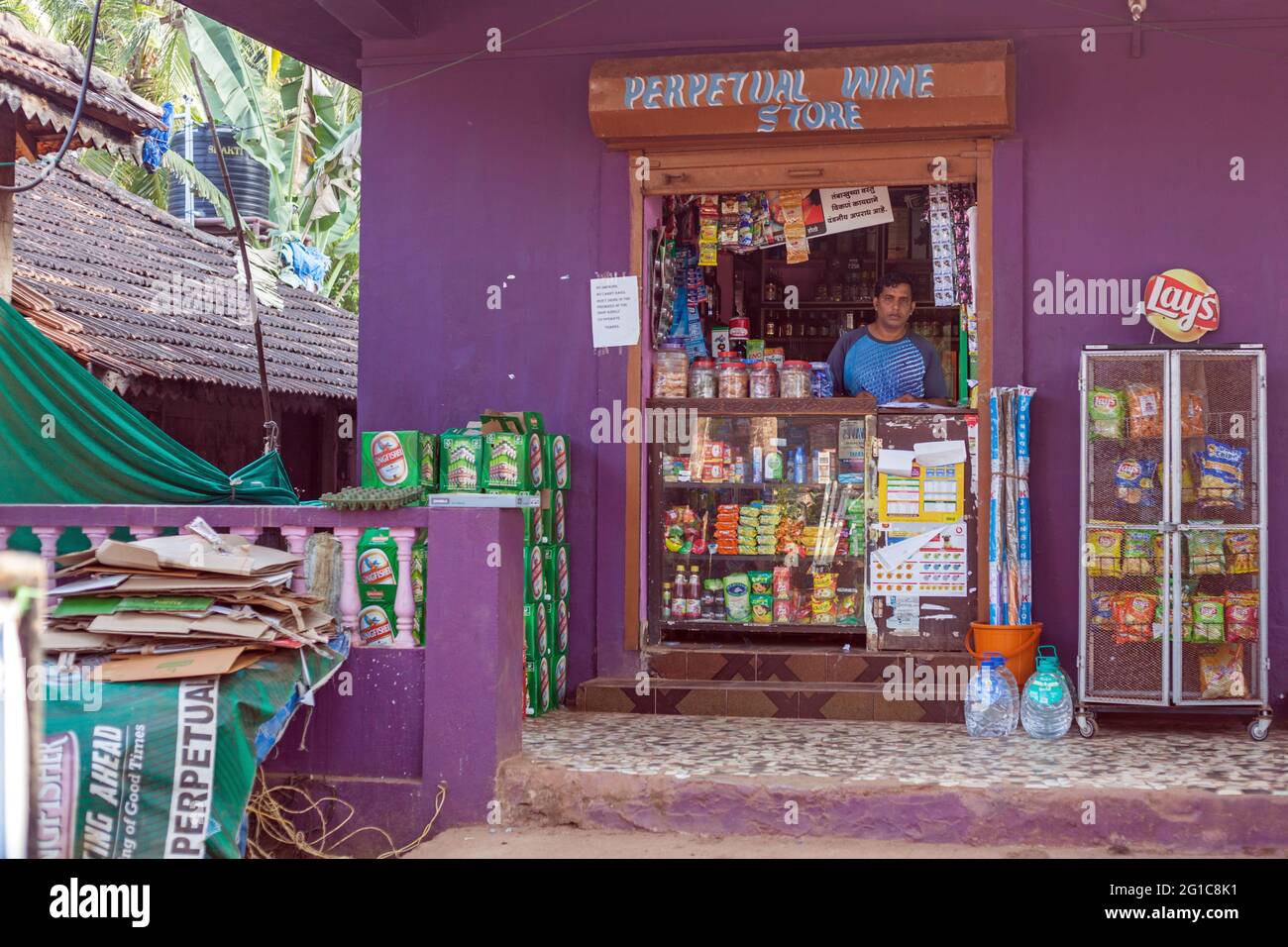 Indian general store hi-res stock photography and images - Alamy