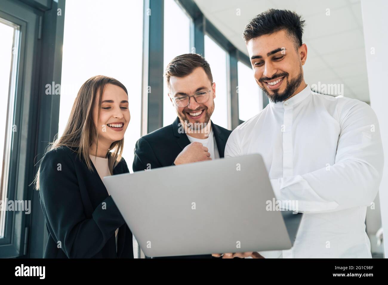 Cheerful company hi-res stock photography and images - Alamy