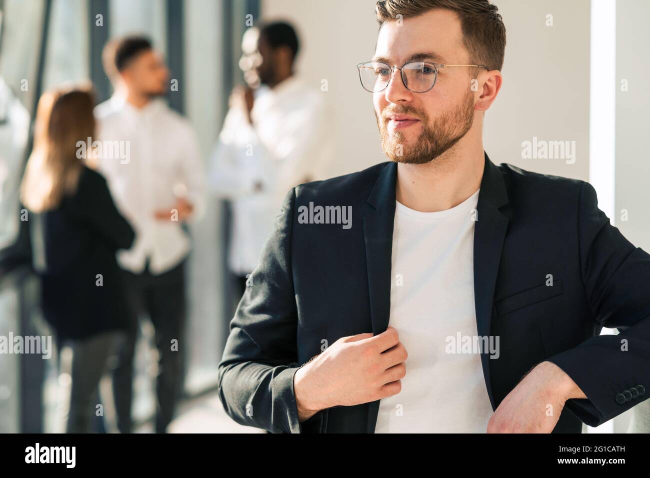 Male office employee hi-res stock photography and images - Alamy