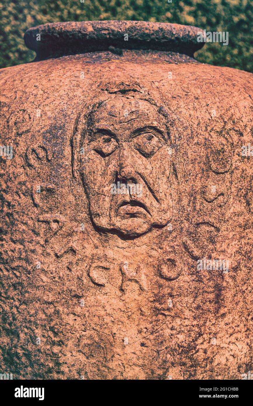 Grosser topf hi-res stock photography and images - Alamy