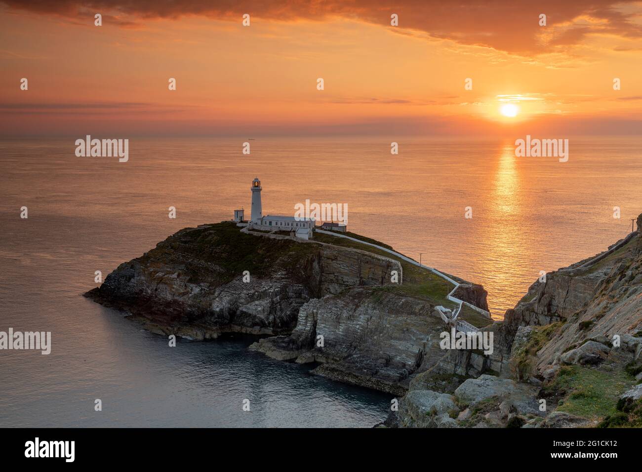 South stack lighthouse sunset holyhead hi-res stock photography and ...