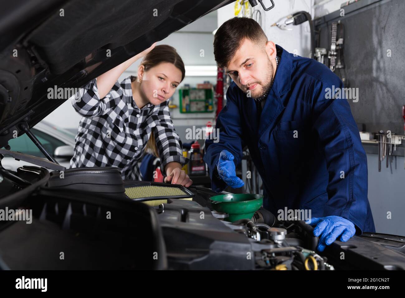 Oil worker male female hi-res stock photography and images - Alamy